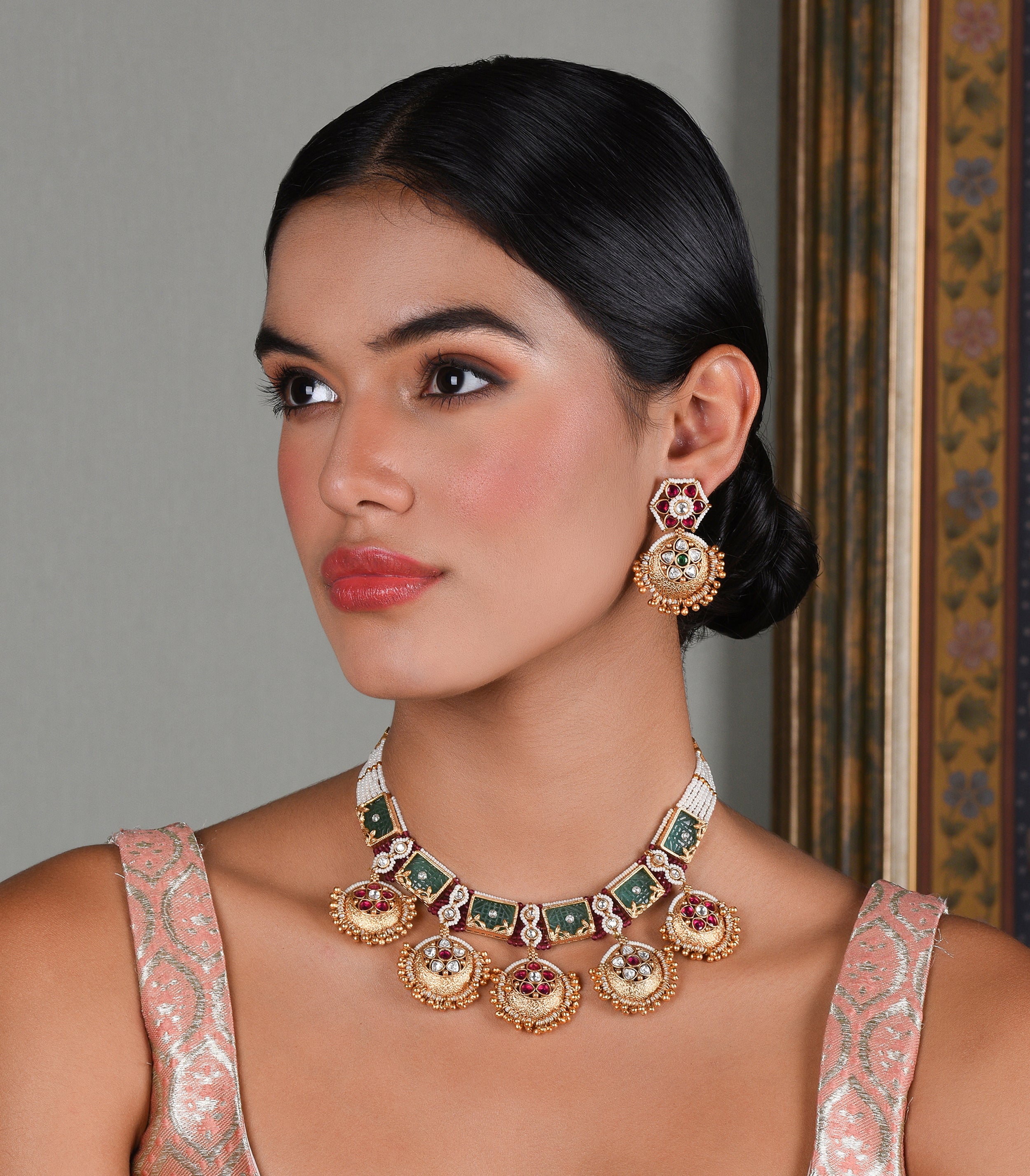 DHIMAHI RED & GREEN NECKLACE SET – Preeti Mohan